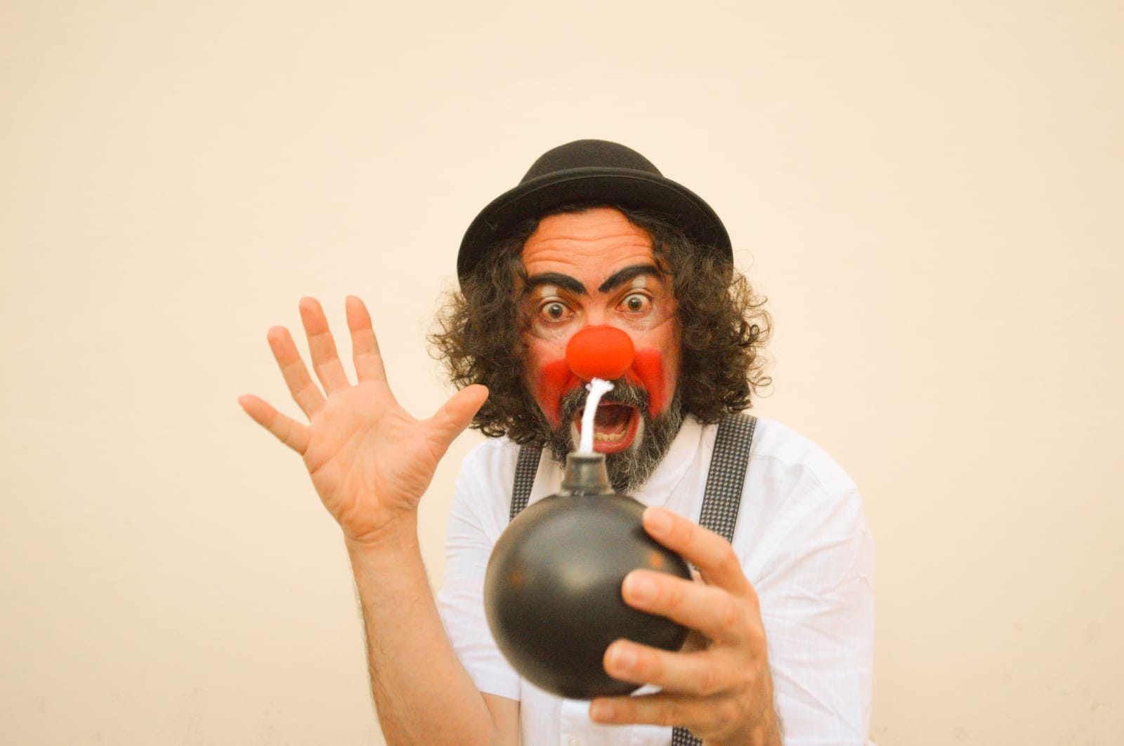 Domingo com Teatro apresenta espetáculo de Palhaçaria gratuito - Jornal ...